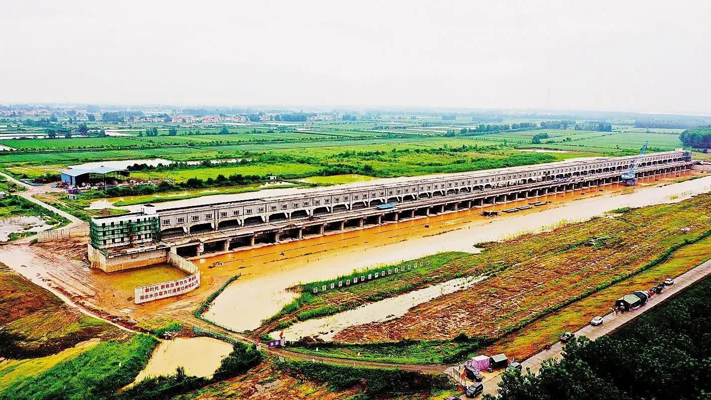The twists and turns of the Jingjiang section of the Yangtze River and ...