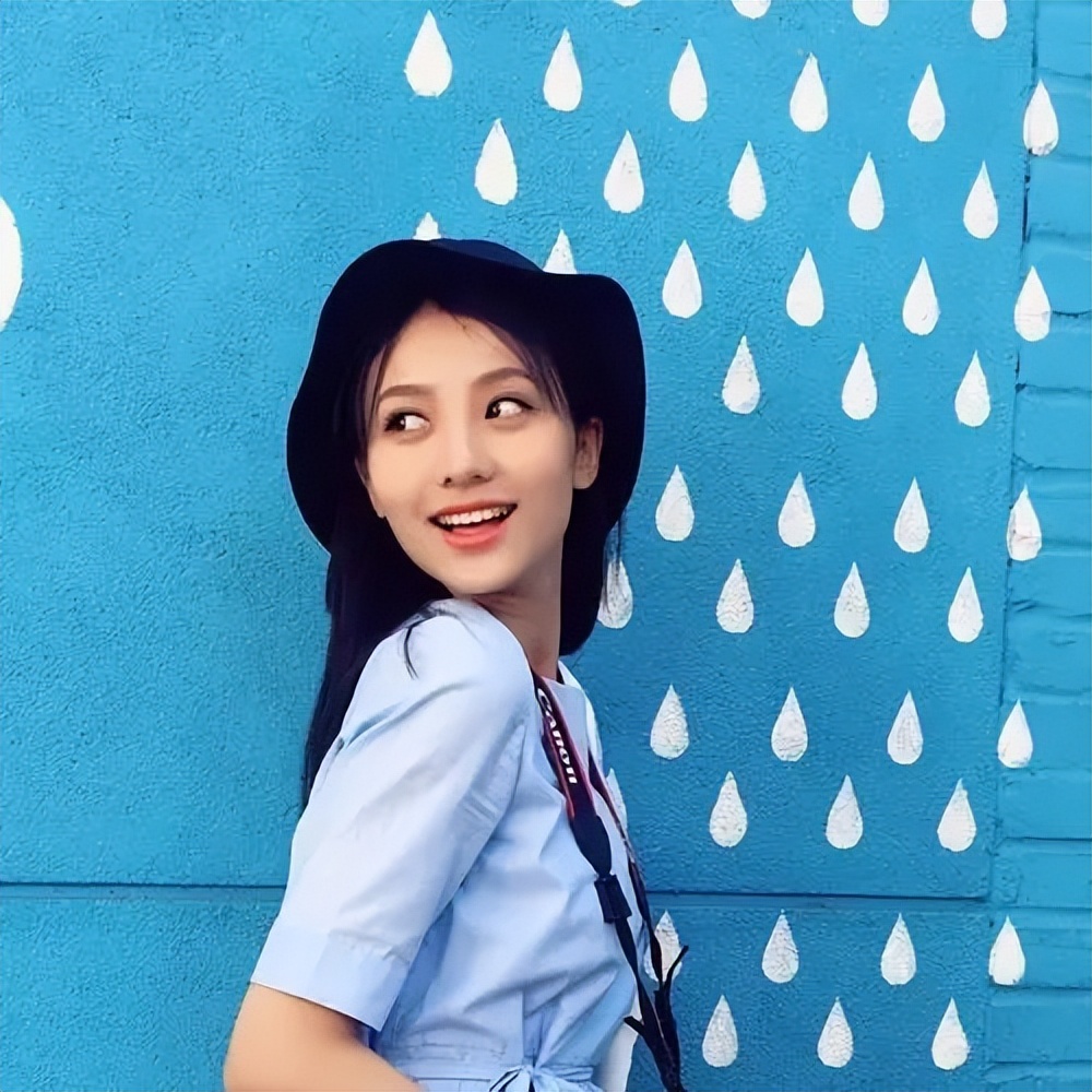 The 553rd issue of the amazing photo series, the protagonist of this ...