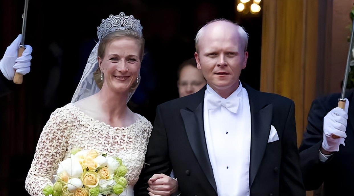 Princess Natasha ended her 12-year marriage and participated in the ...