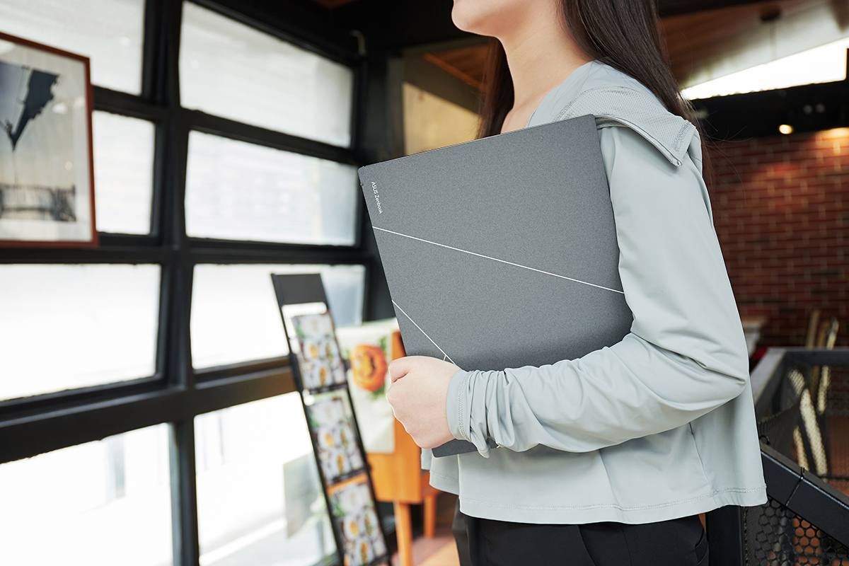 University is stable for four years! These thin and light notebooks are ...