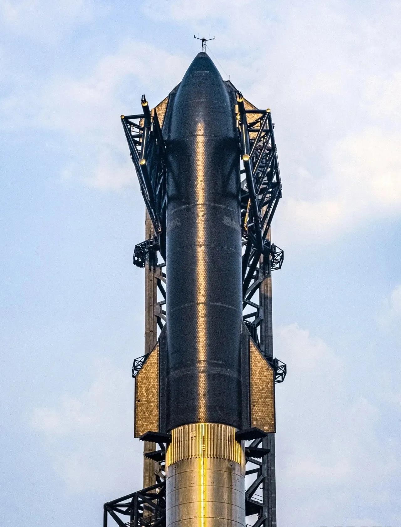 SpaceX starship makes first orbital flight - iMedia