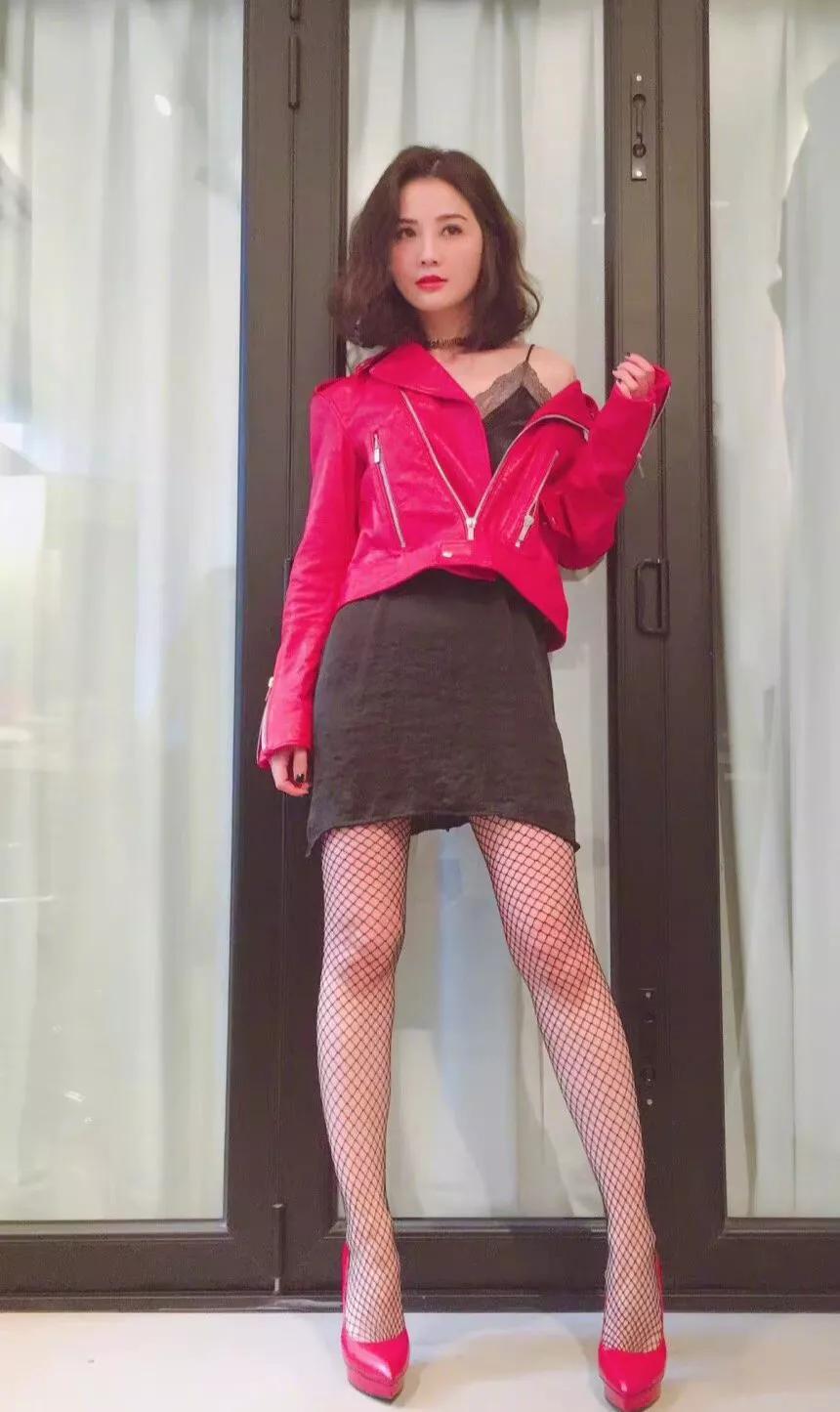 Pretty Celebrity: Charlie Choi High-Heeled Beauty - iNEWS