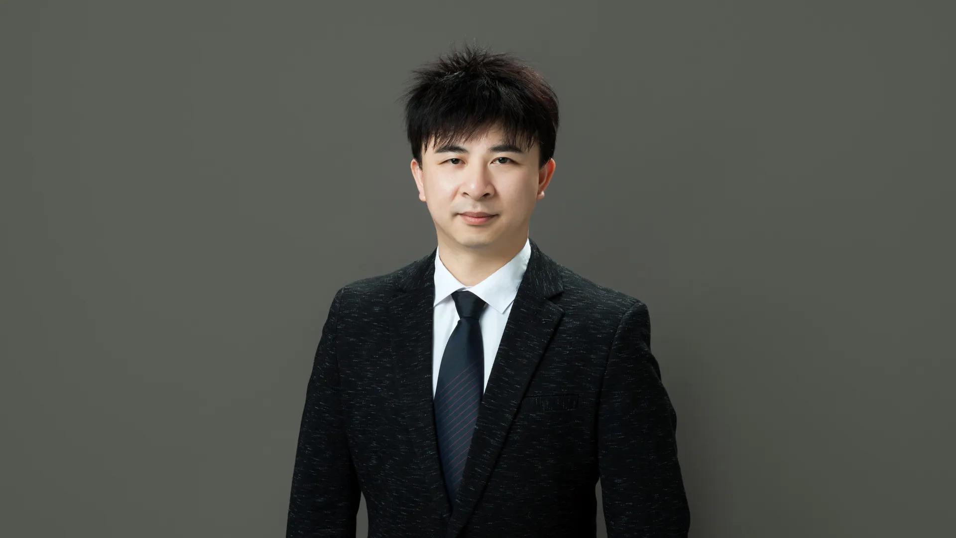 Headline Encyclopedia, introduction to singer Yang Xuyong - iNEWS