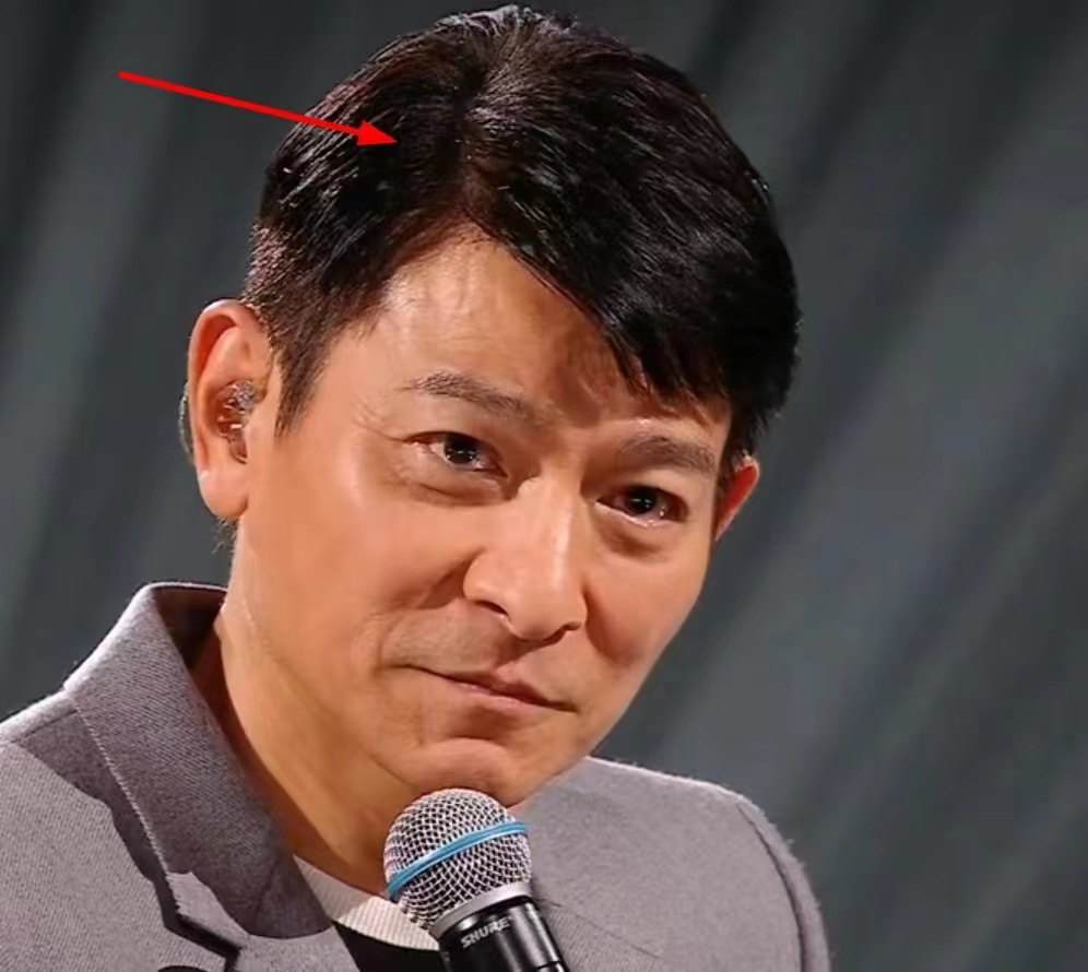 Andy Lau's face was thin at the concert, his voice was hoarse and ...