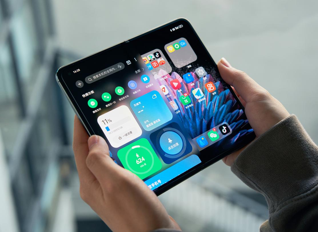 Breaking through from a crowd of top flagships, Find N2 won the 2023 ...