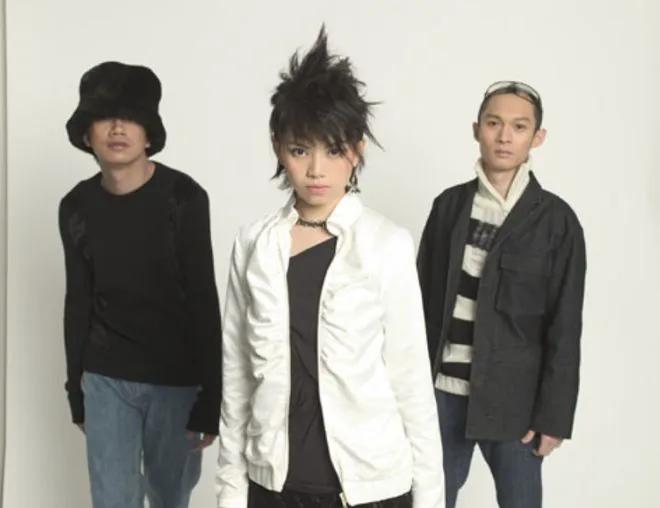 What a pity! Jiang Fan, the lead singer of the NAND Gate, died and ...