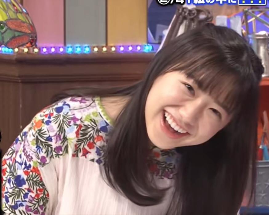 The 19-year-old Japanese genius and beautiful girl Ashida Mana was ...