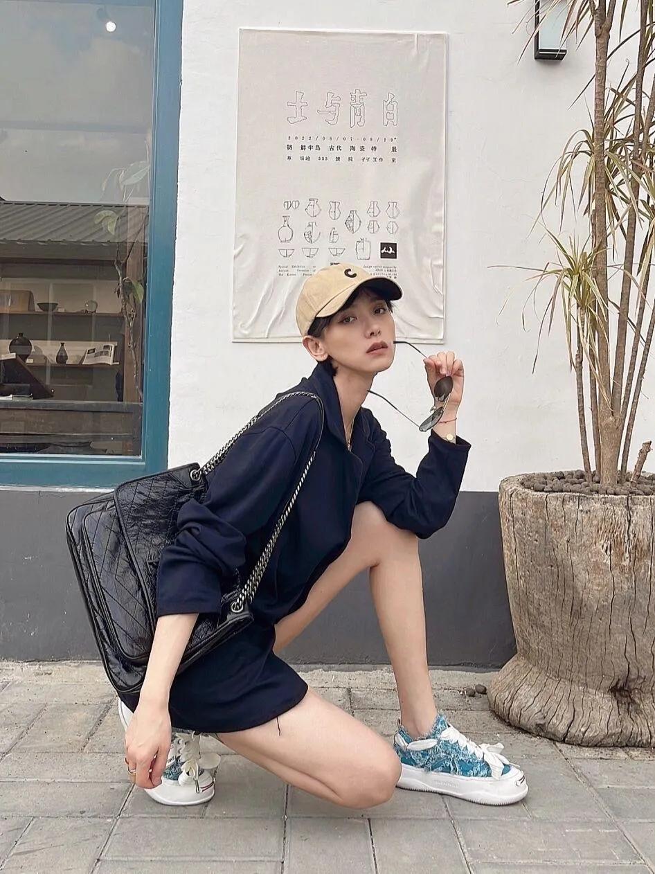 Hawick Lau's girlfriend is pretty good-looking, and all five styles are ...