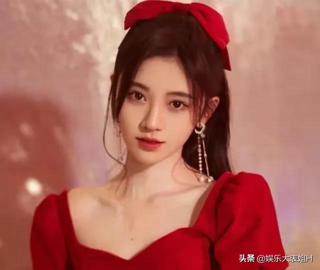 Ju Jingyi of 159 meets Guo Jingming of 155, whose height lied?Netizen ...