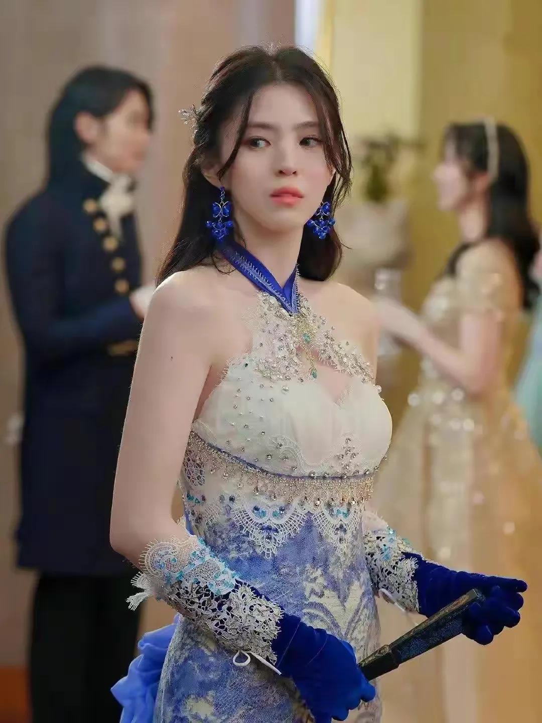 Han Su Hee is so beautiful - iNEWS