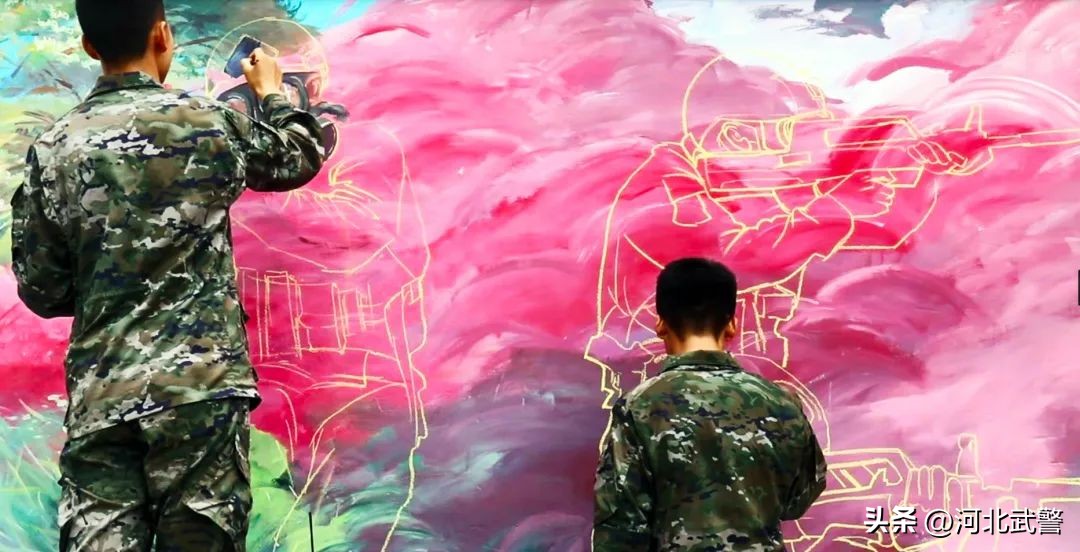 Hanmo is loyal and brave, punching in the barracks net red wall - iNEWS