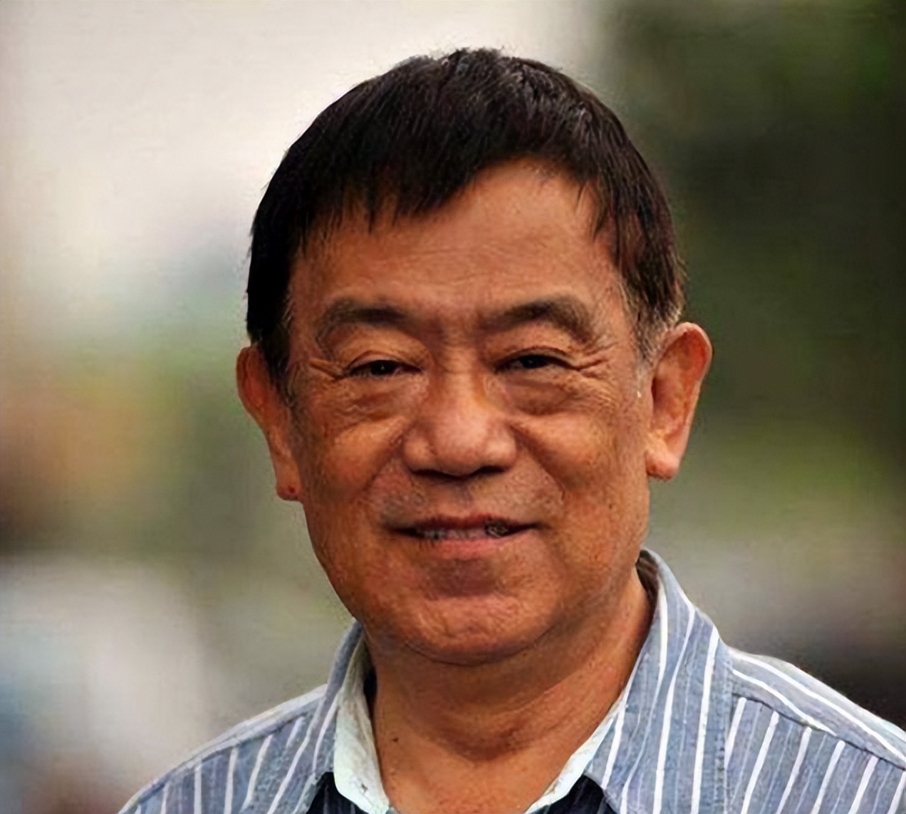 The 80-year-old national first-class actor Gao Ming is praised and down-to-earth - iNEWS