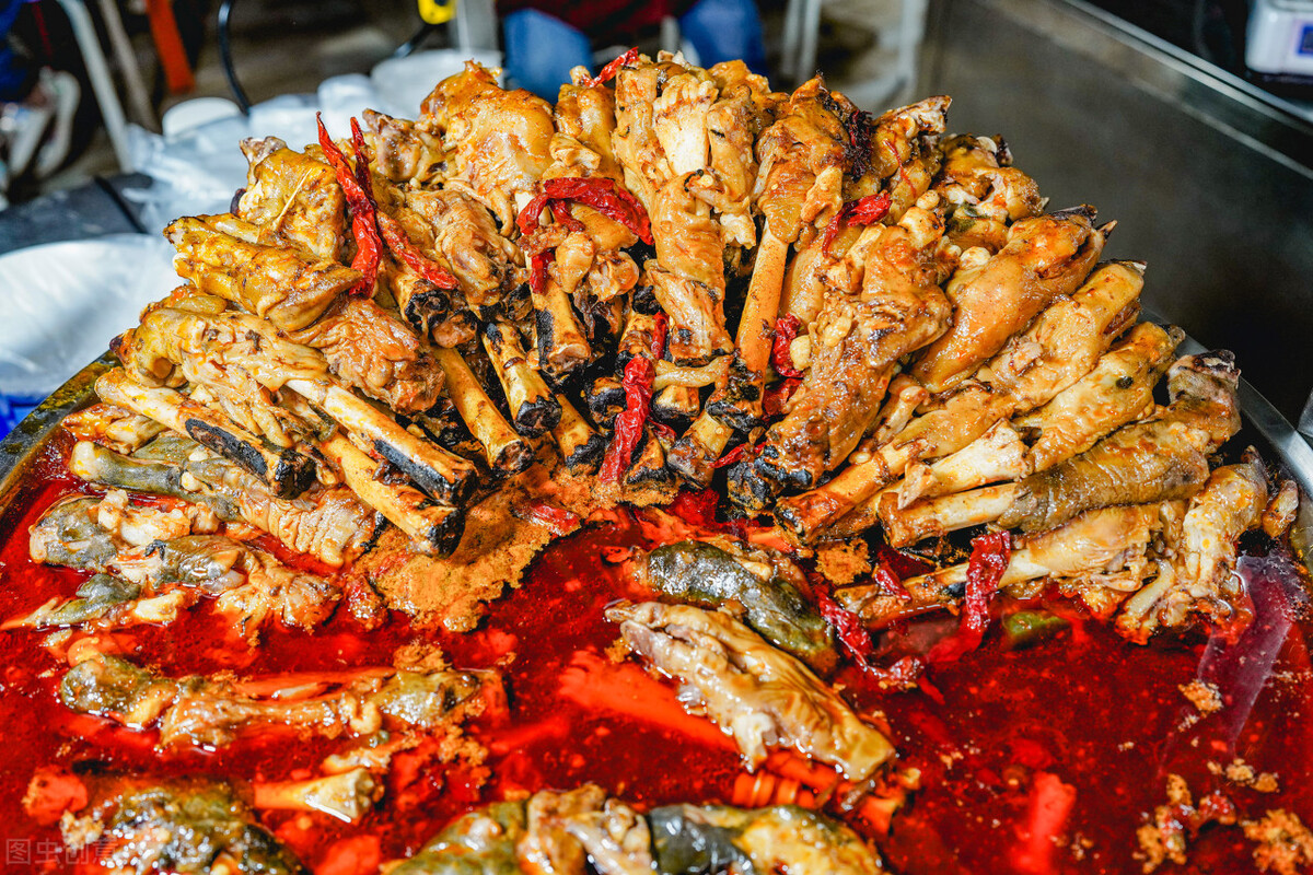 Xinjiang cuisine Hu spicy lamb trotters, mouth-watering, but also ...