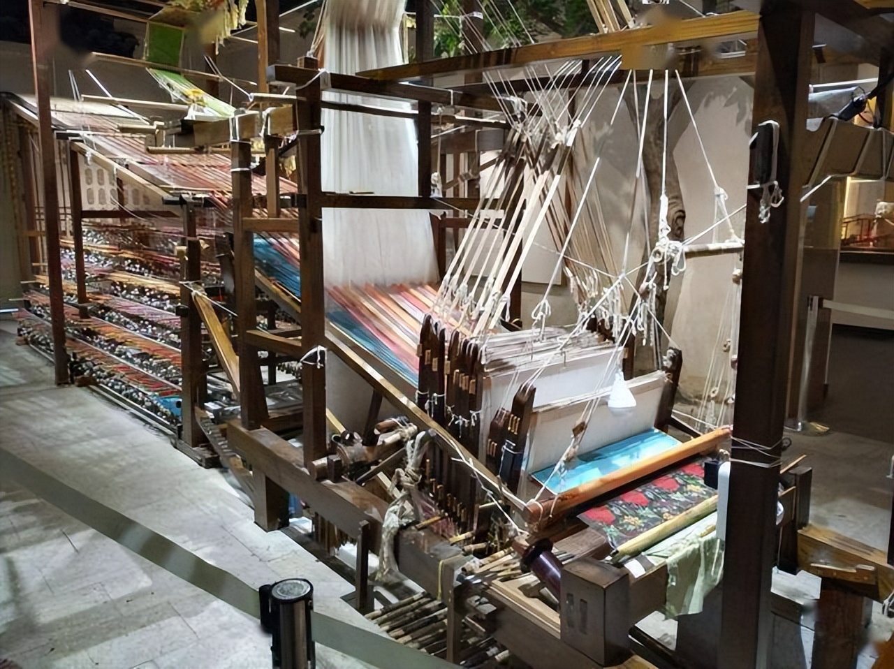 The Textile Art of Ancient India: The Remarkable Beauty of Silk, Cotton ...