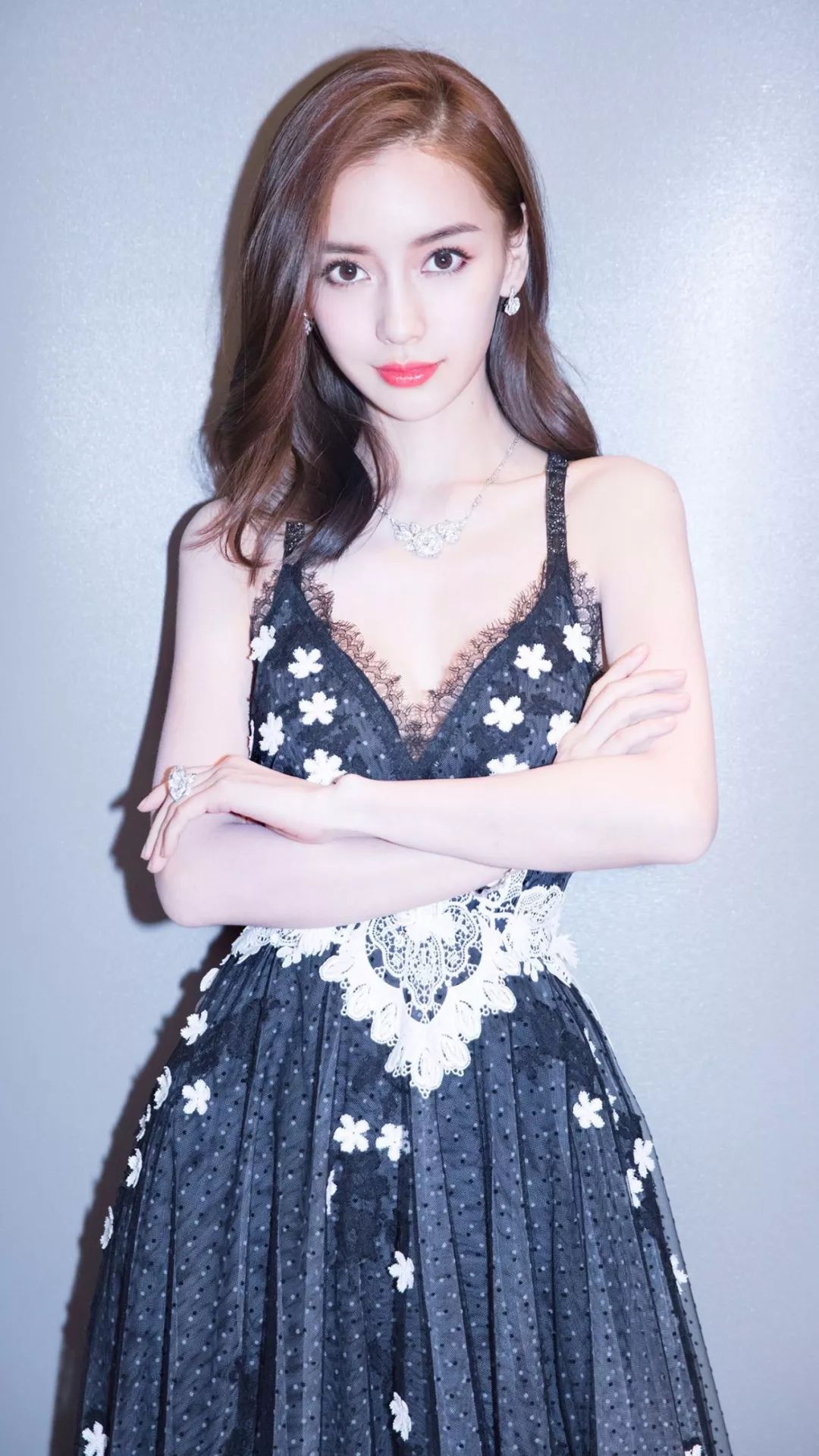 Angelababy Yang Ying pictures - iNEWS