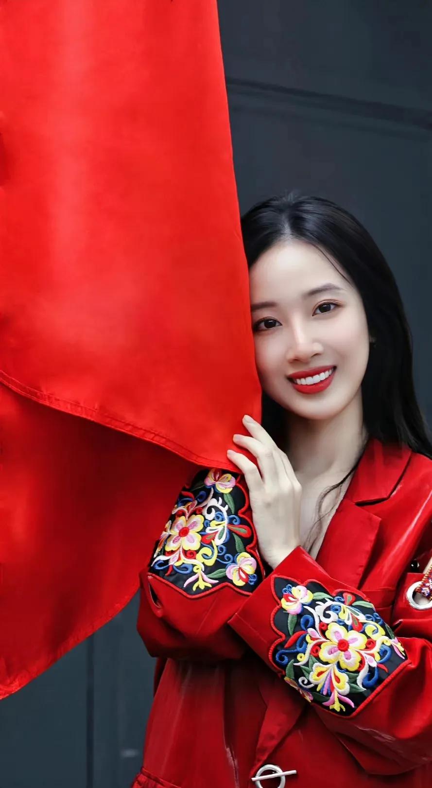 Temperament female singer Ye Jia - iNEWS