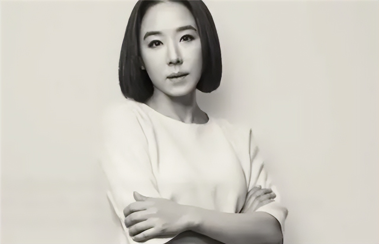 Actress Jiang Shouyan's mourning hall opened, Feng Junhao and Wen ...