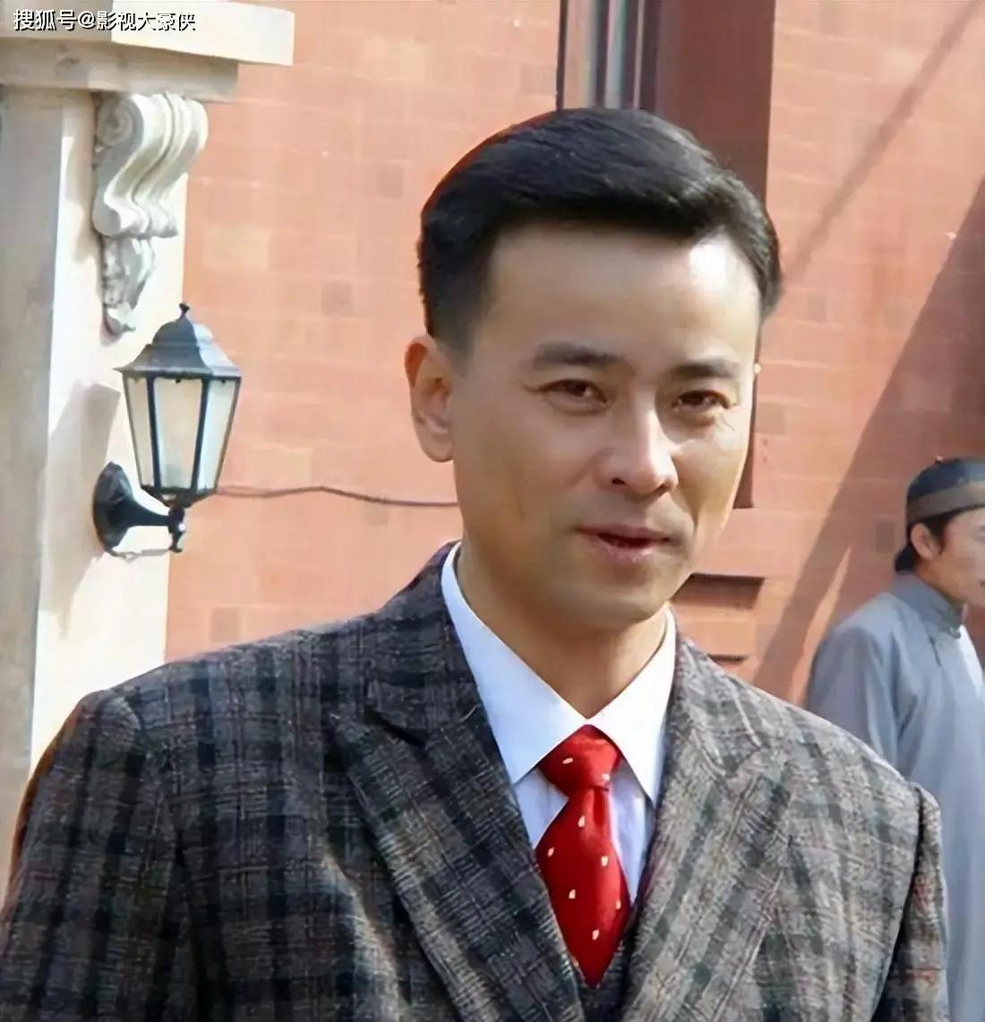 From a naughty kid to a star, what did Luo Gang go through on his acting career? - iNEWS