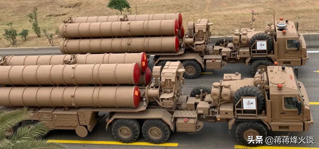 Algeria's modified T-62 participated in the military parade, and the ...