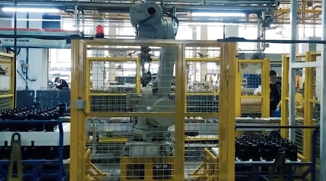 Migration Technology 3D vision guides the handling of compressors in ...