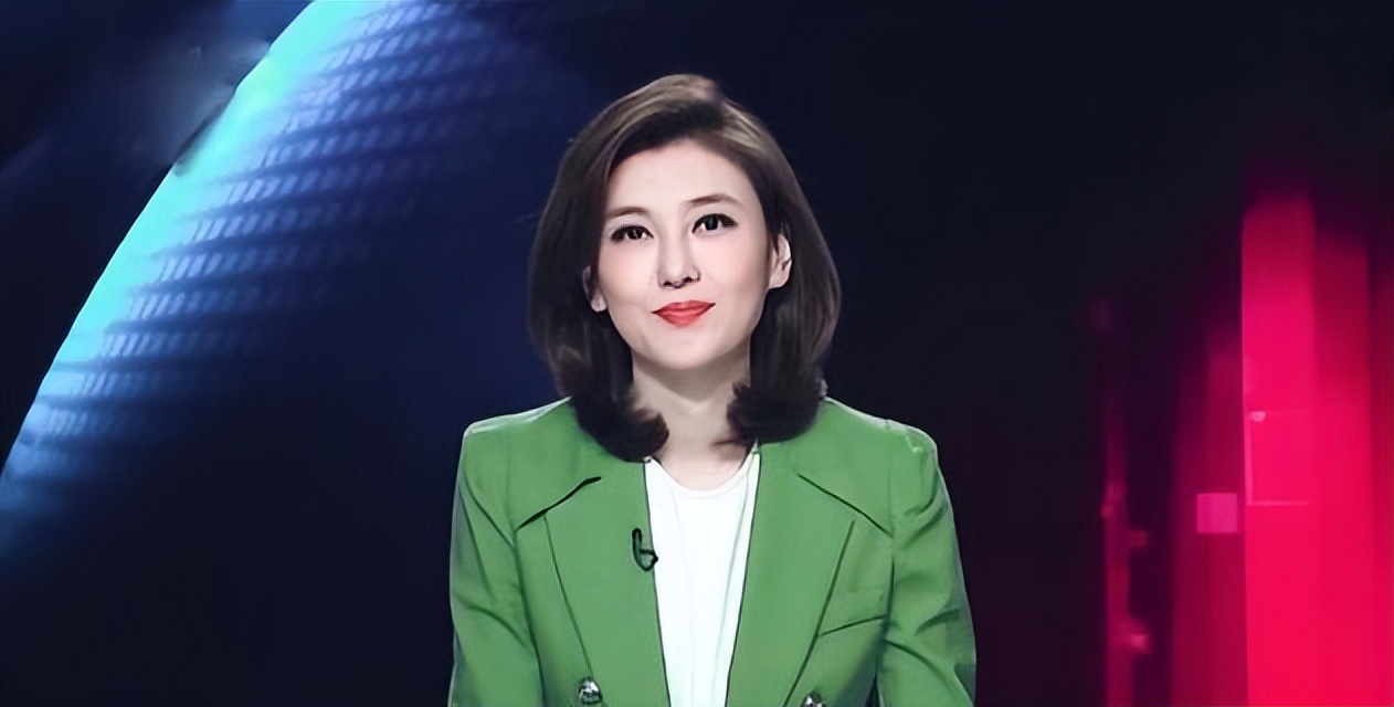 CCTV beauty host Li Hong, it is a rumor to marry into a wealthy family ...