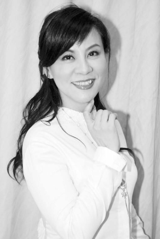 Long Qianyu: From the grassroots to the queen, the middle-aged daughter ...