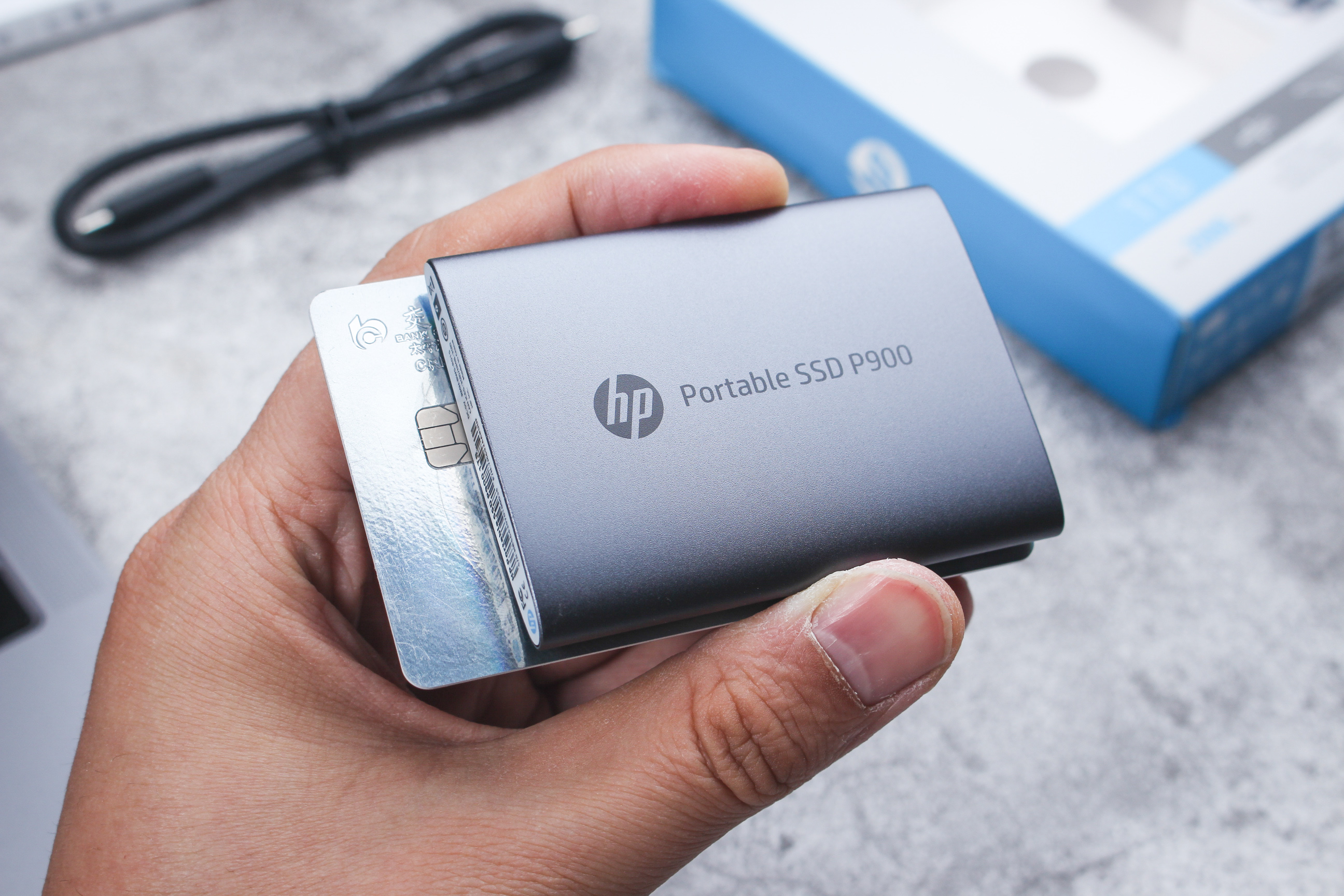 HP P900 large-capacity mobile solid-state drive, 2000MB/s read and ...