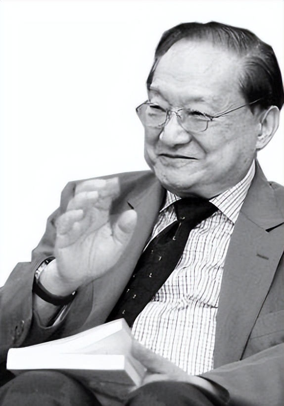 When Jin Yong met Deng Xiaoping, the security department felt that the two things were ...