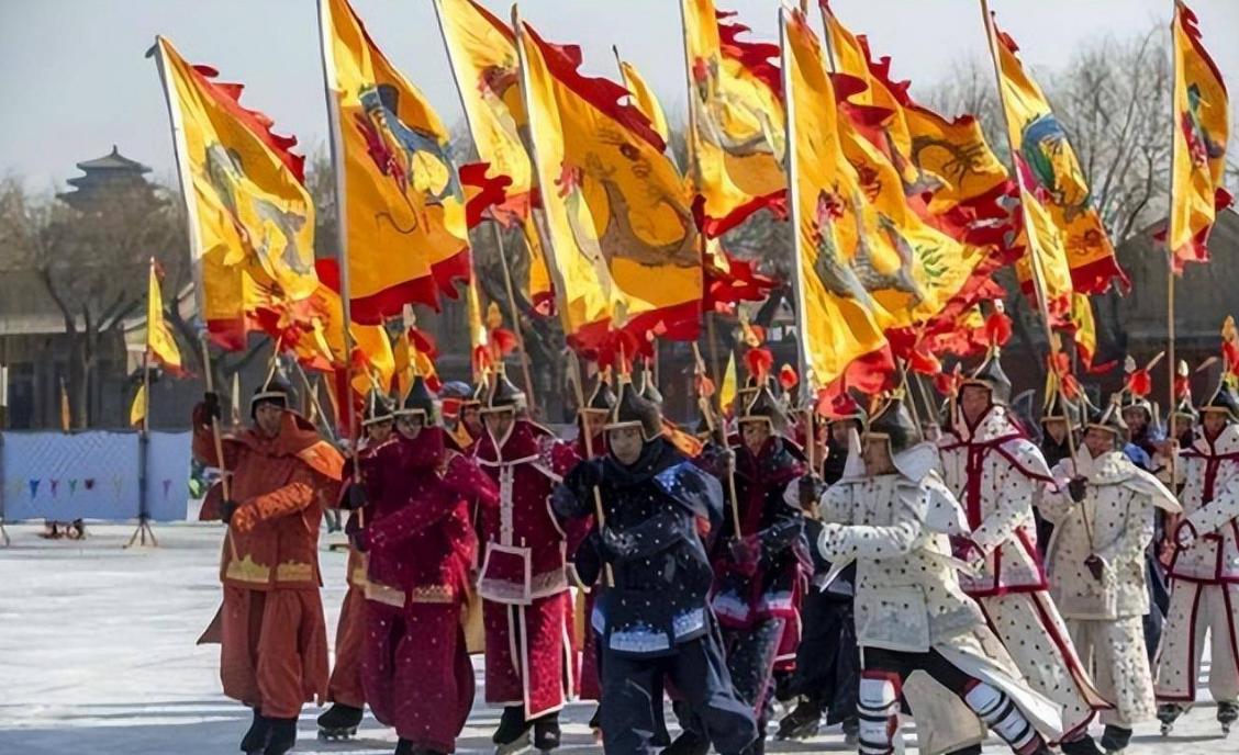 How many people were there in the Eight Banners army when they entered ...