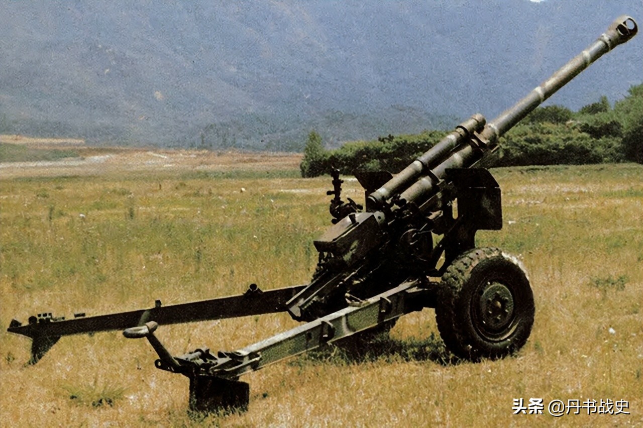South Korean KH 178 towed howitzer, upgraded weapon with old American ...