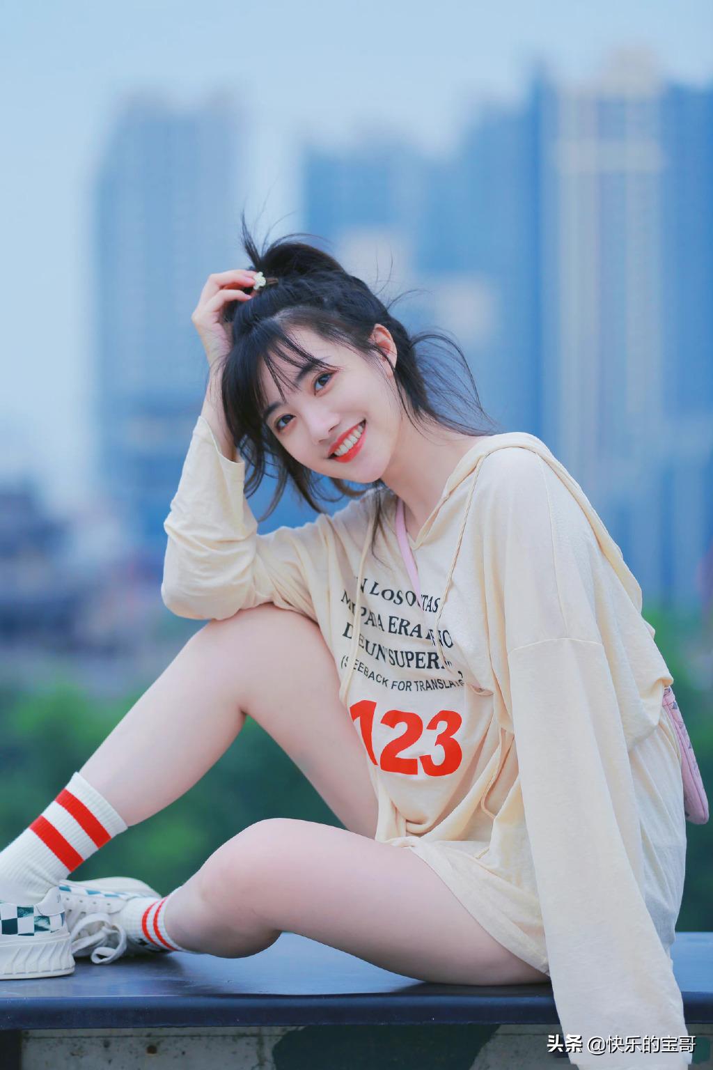 Mainland actress born in 1995, Bai Xinyi, her sweet girly atmosphere is ...