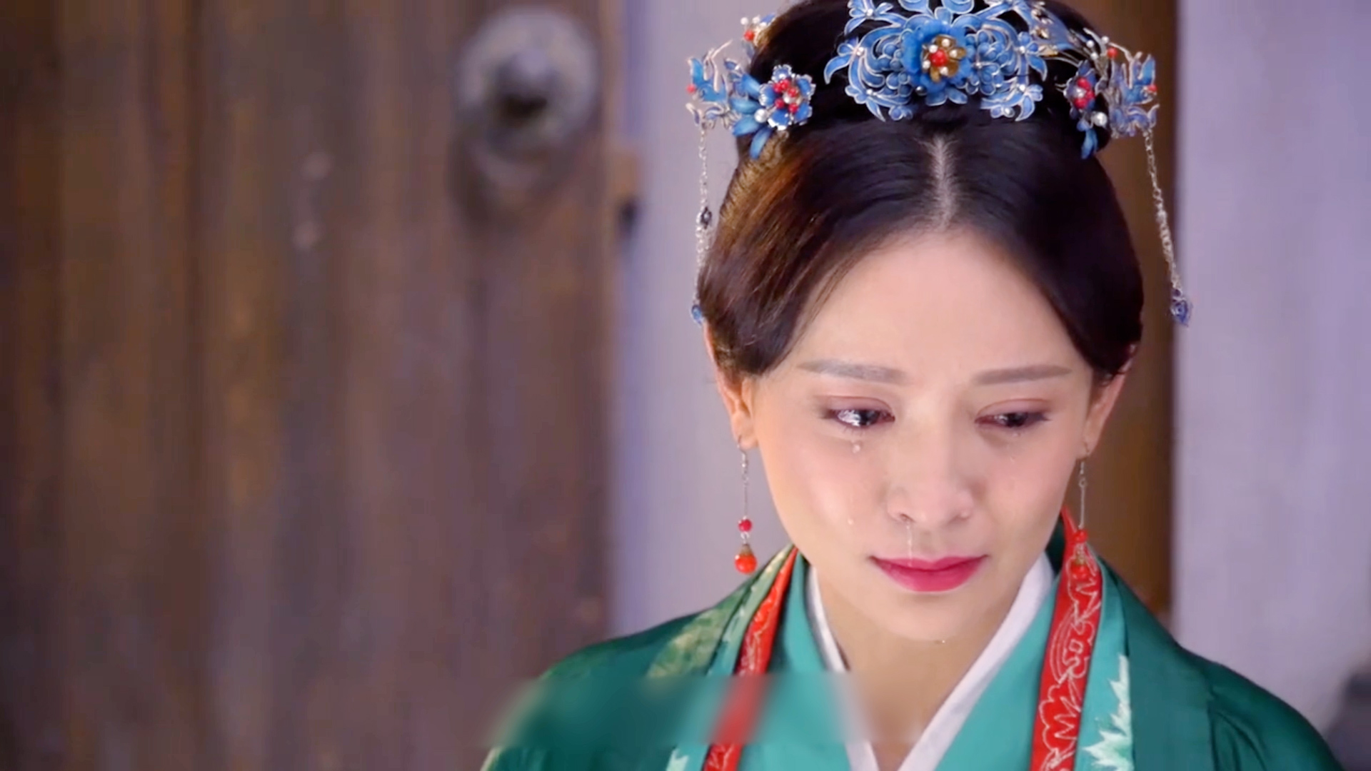 Mo Lan was too involved in the show to become a snotty girl, and the ...