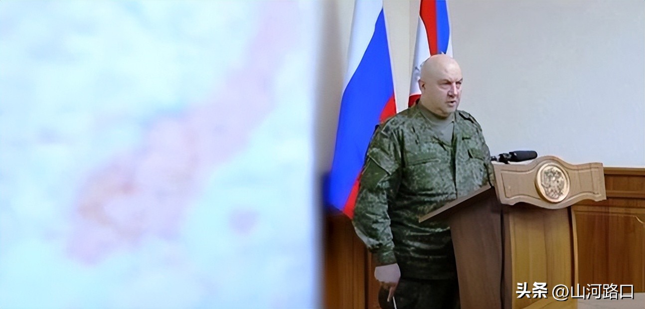 The Russian army retreated from Kherson, and the Ukrainian army shelled ...