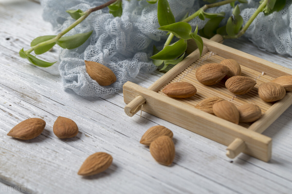 TCM bases its theory on "stasis" syndrome, and "eight methods for ...