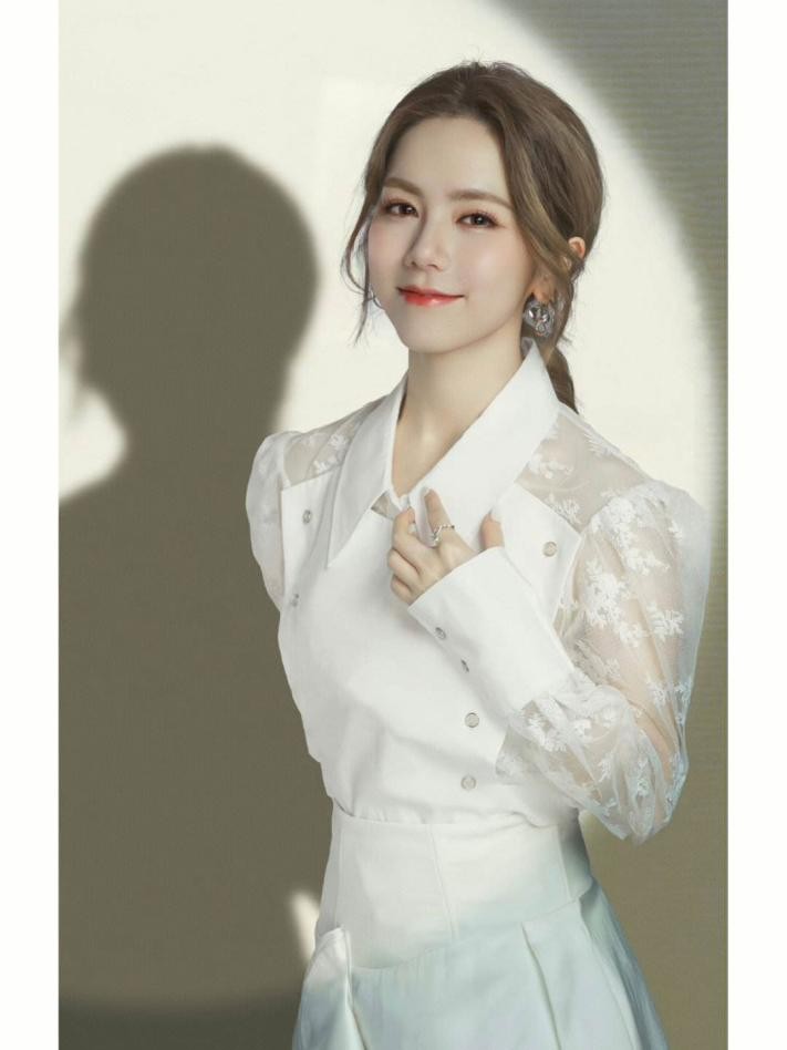 Deng Ziqi is not popular in domestic entertainment because she is in ...