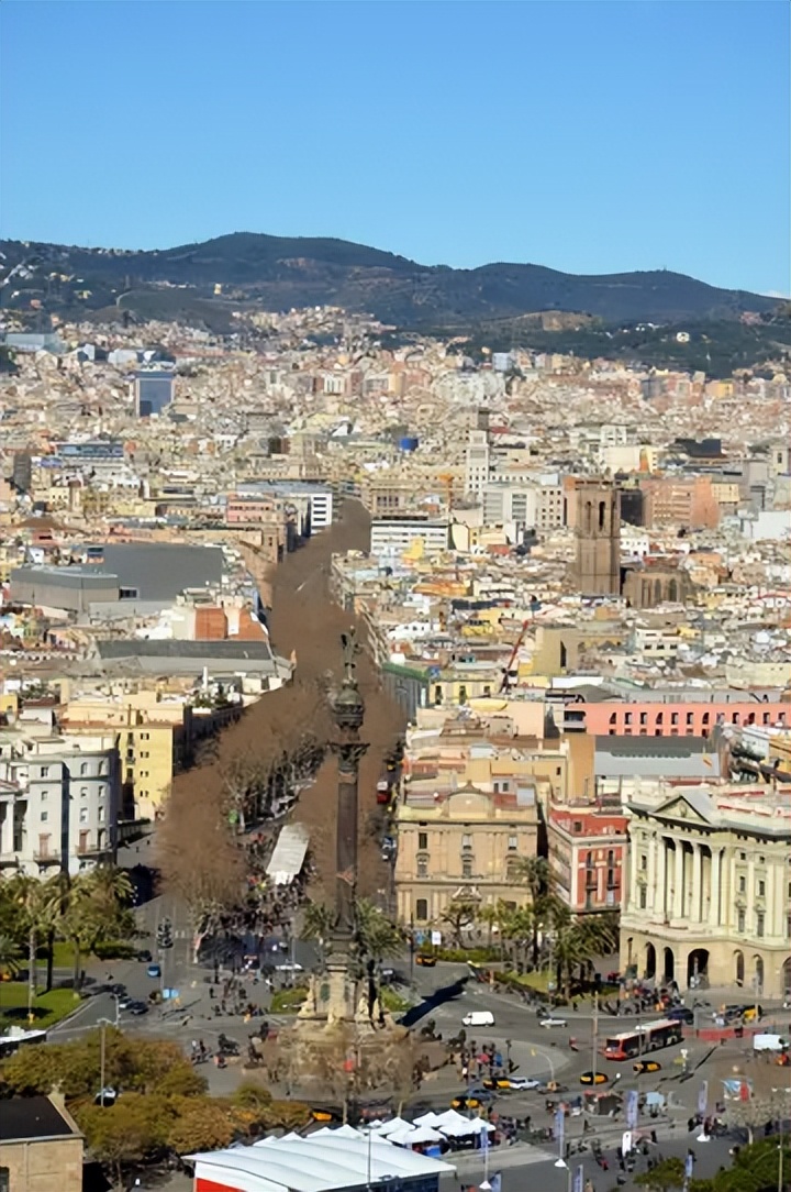 An analysis of the causes and effects of the decline of the Spanish ...