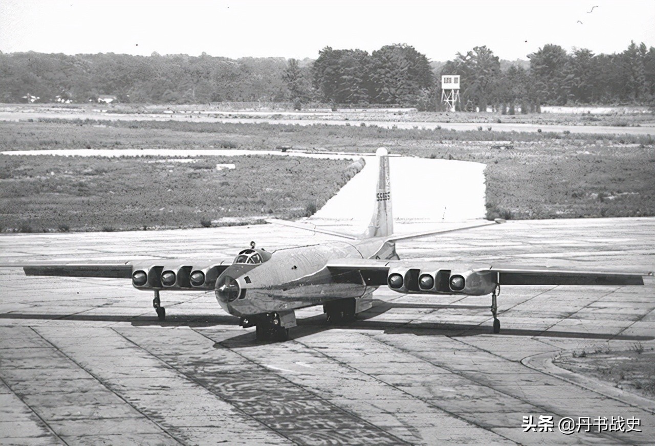 The American Martin XB-48 jet bomber, the product of the intersection ...