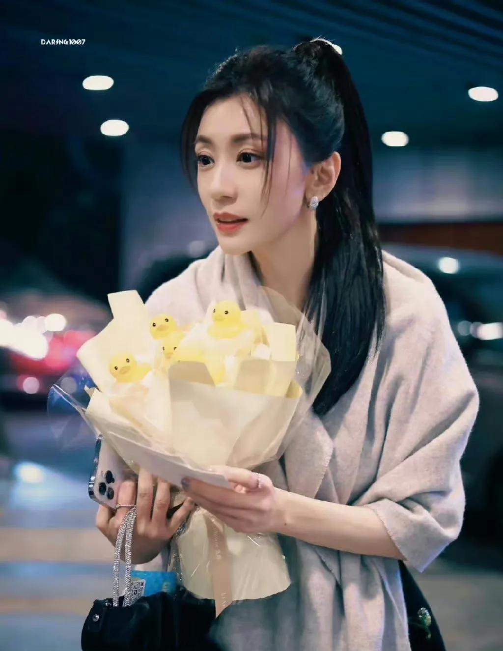 The goddess Jia Jingwen in my eyes, who dreamed of Zhao Min! Looking ...