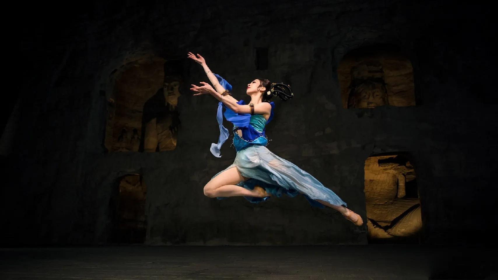 A talented dancer at the top level of the national team, a god-level ...