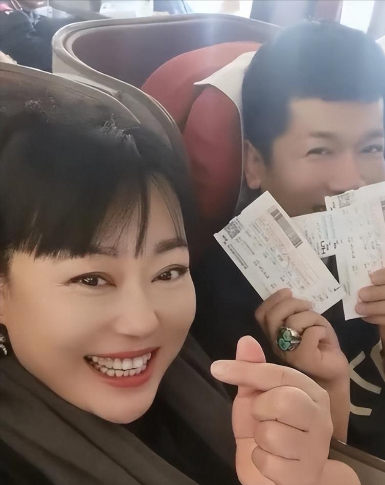 Why did Li Jingjing quit the entertainment industry? Suspected official ...