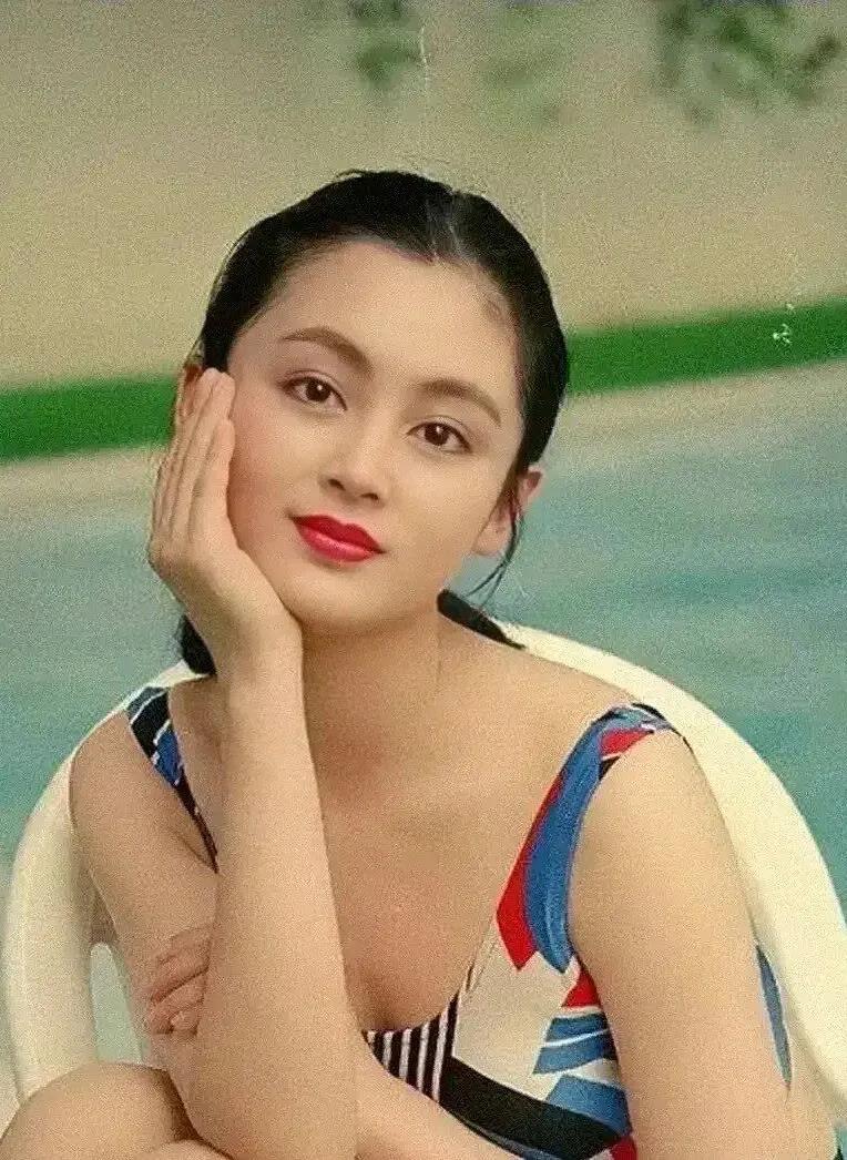 Chen Hong nostalgic photo 6 - iNEWS