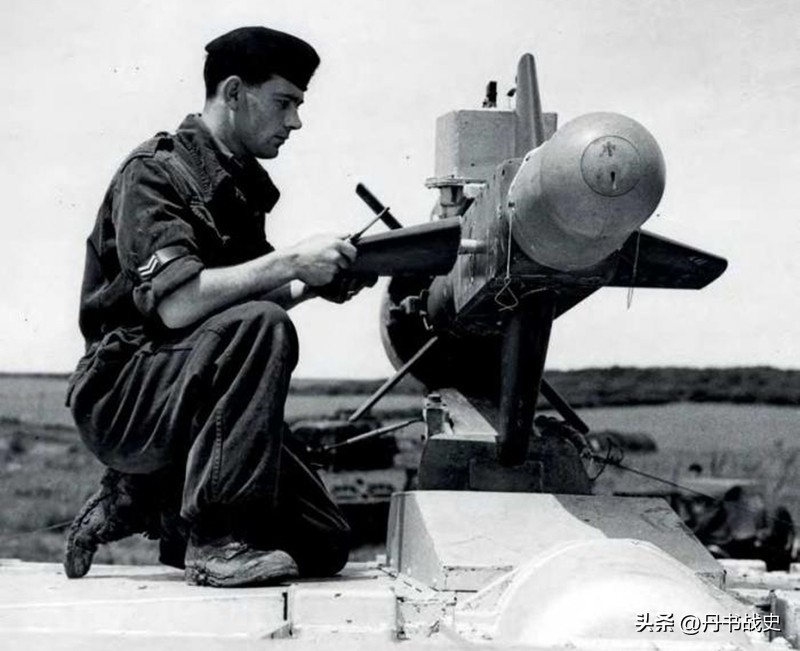 "Sea Cat" missile system, the world's first ship-based point defense ...