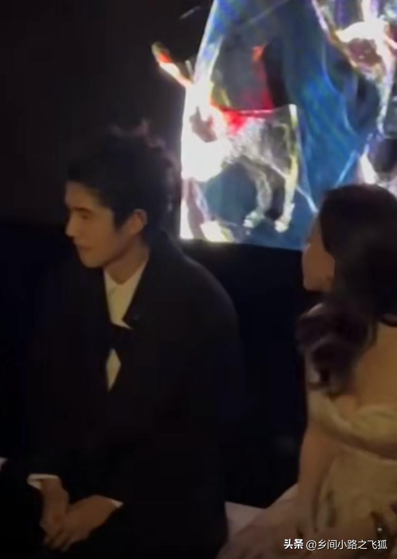 Liu Haoran and Yu Wenwen are very seductive to see handsome men and beautiful women in the same ...