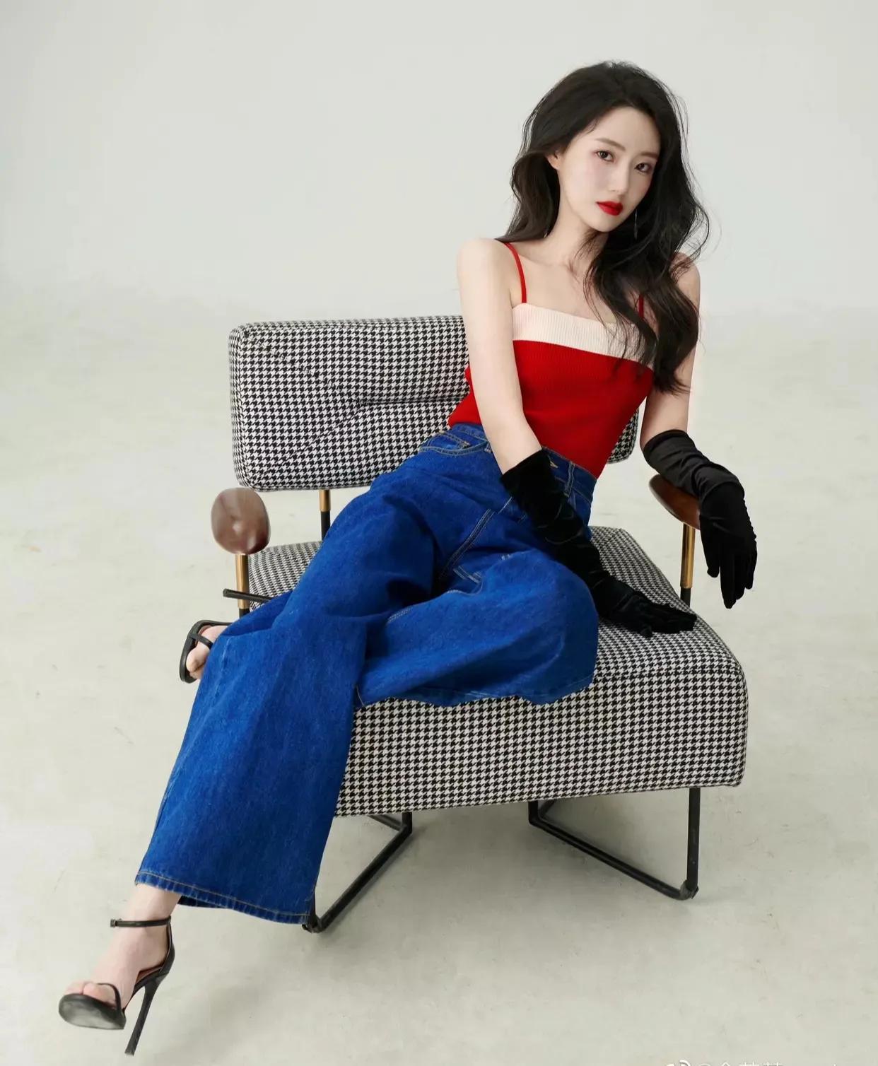 Yu Zhihui, Hong Kong style photo, beautiful and sassy - iNEWS