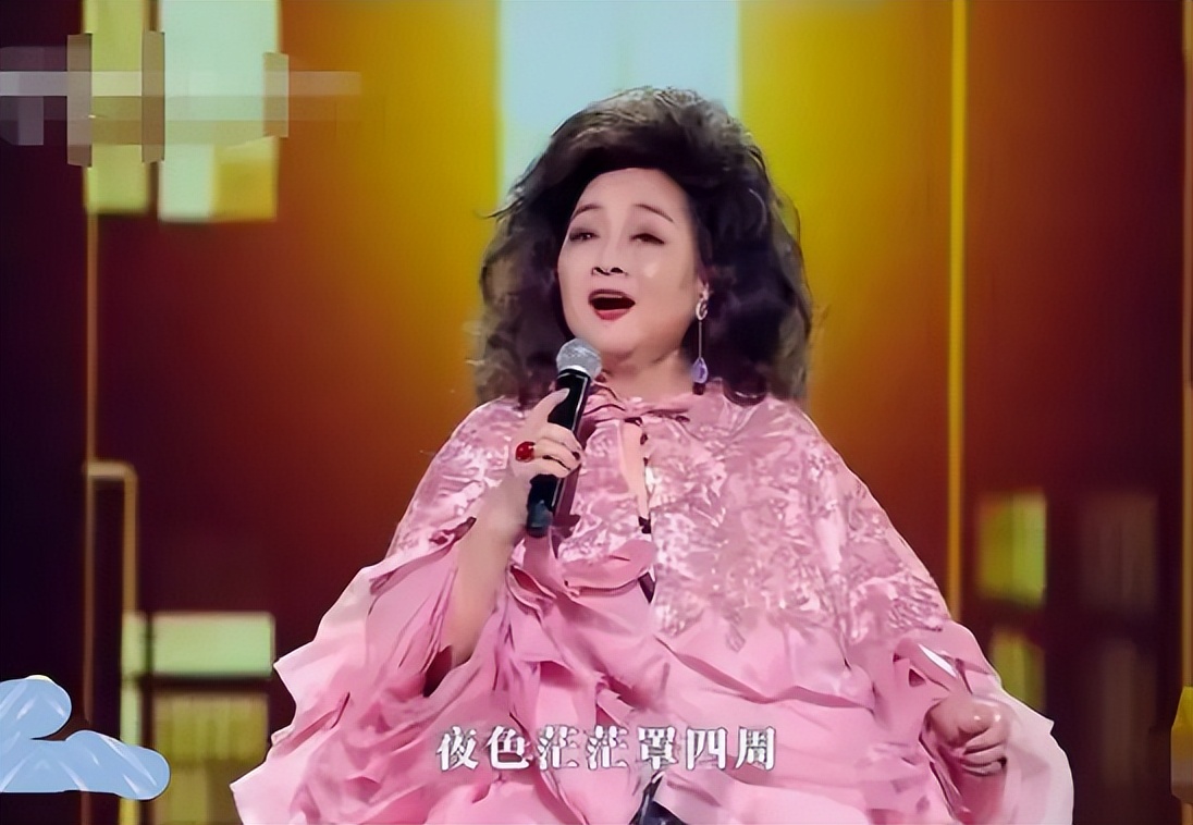 This night in Hong Kong, the dedication of the older generation of Hong ...