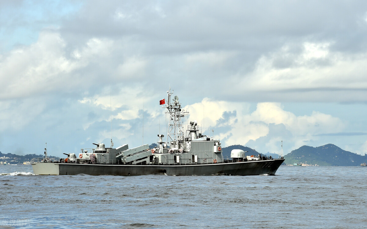 The strategy of the Rand think tank, mantis catching cicadas and ...