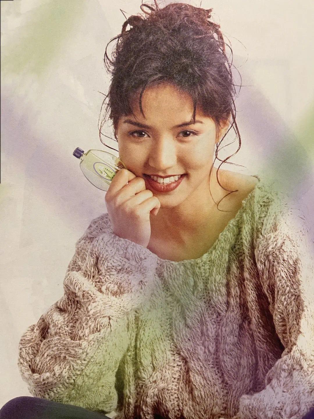 Li Rui'en: After a tearful divorce, she raised her two daughters alone ...