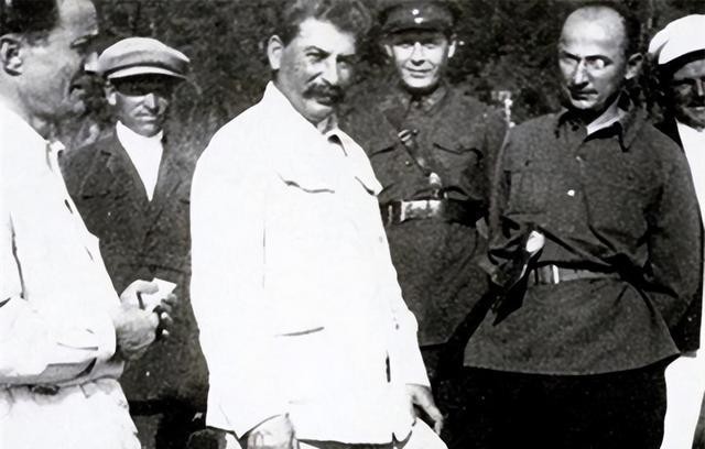 The complete story of the execution of secret police chief Beria - iNEWS