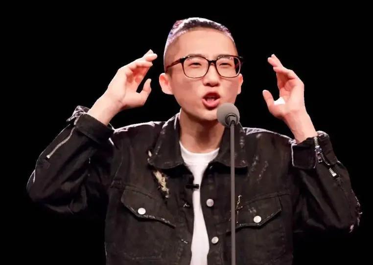 It's so hot! Chi Zi speaks freely for the talk show in the United ...