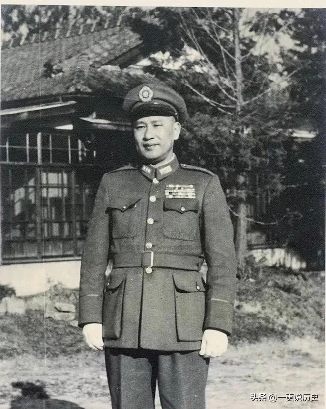 He is the eighth son of Bai Chongxi, the least valued, but he has ...